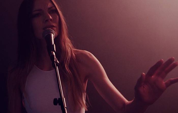 Rosie Lowe: Who's That Girl? | NOWNESS